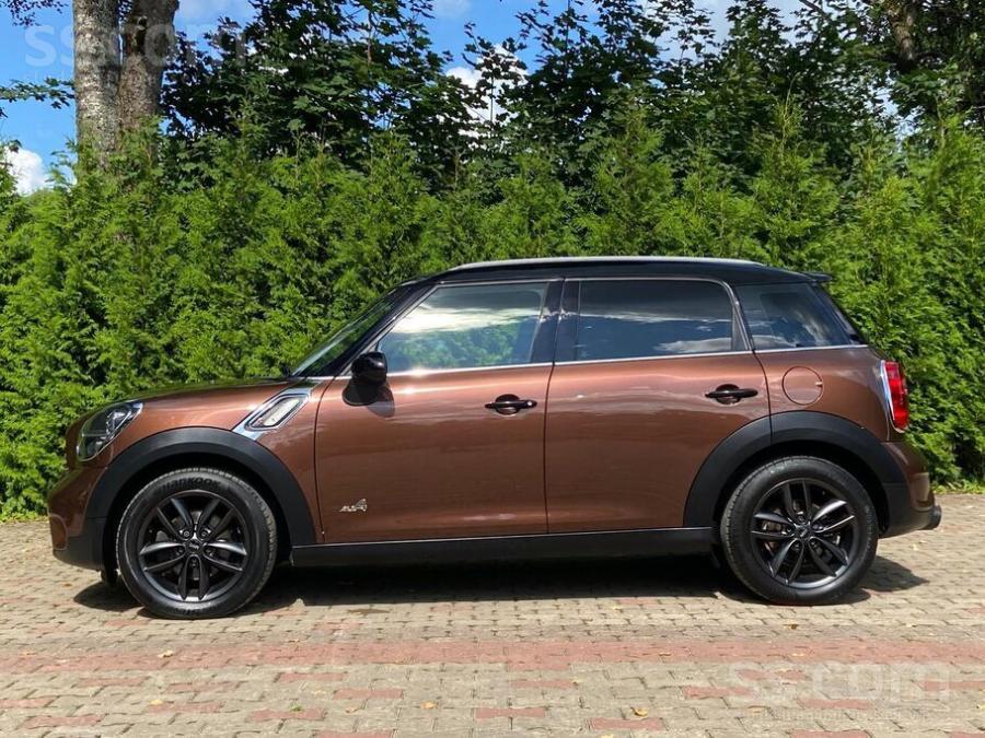 Brown MINI Countryman 2013 in Riga, with an engine capacity of 2.00 L and mileage of 220 thousand km for 9950 €, photo 6 on AUTOMOTO.COM.LV