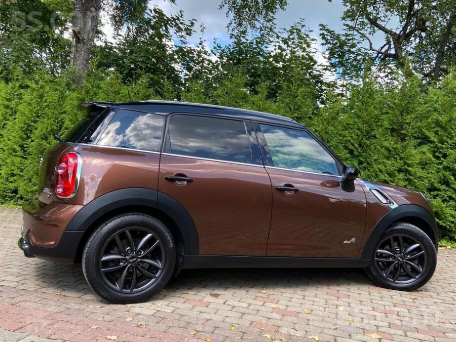 Brown MINI Countryman 2013 in Riga, with an engine capacity of 2.00 L and mileage of 220 thousand km for 9950 €, photo 8 on AUTOMOTO.COM.LV