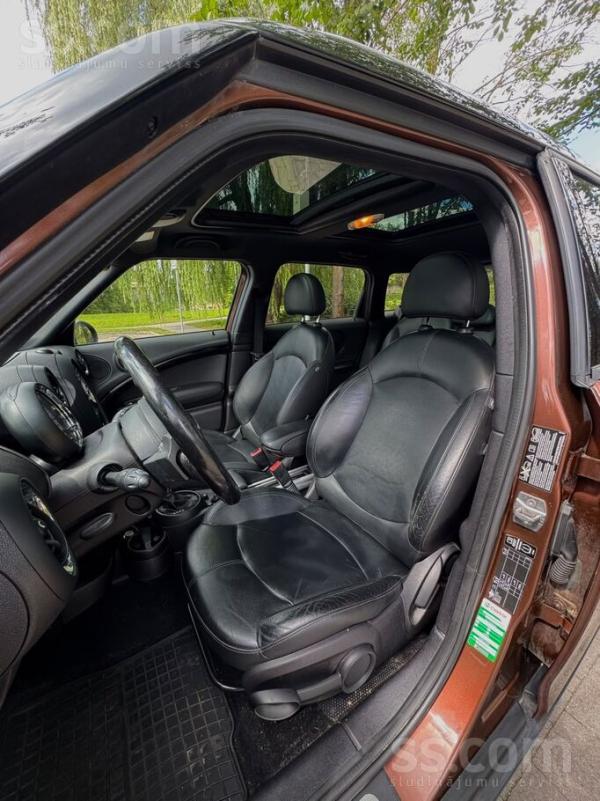 Brūns MINI Countryman 2013 Rīga, ar dzinēja tilpumu 2.00 L un nobraukumu 220 tūkst. km par 7495 €, foto 8 vietnē AUTOMOTO.COM.LV