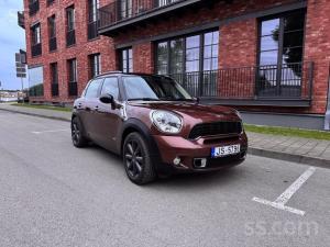 Brown MINI Countryman 2013 in Riga, with an engine capacity of 2.00 L and mileage of 121 thousand km for 9350 €, photo  on AUTOMOTO.COM.LV