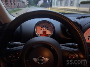 Brown MINI Countryman 2013 in Riga, with an engine capacity of 2.00 L and mileage of 121 thousand km for 9350 €, photo 13 on AUTOMOTO.COM.LV