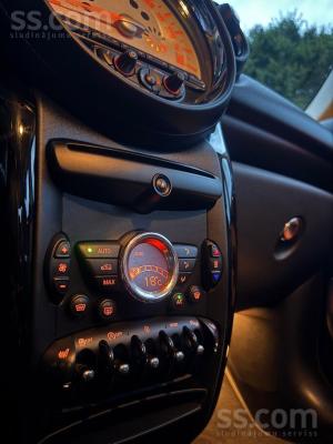 Brown MINI Countryman 2013 in Riga, with an engine capacity of 2.00 L and mileage of 121 thousand km for 9350 €, photo 14 on AUTOMOTO.COM.LV