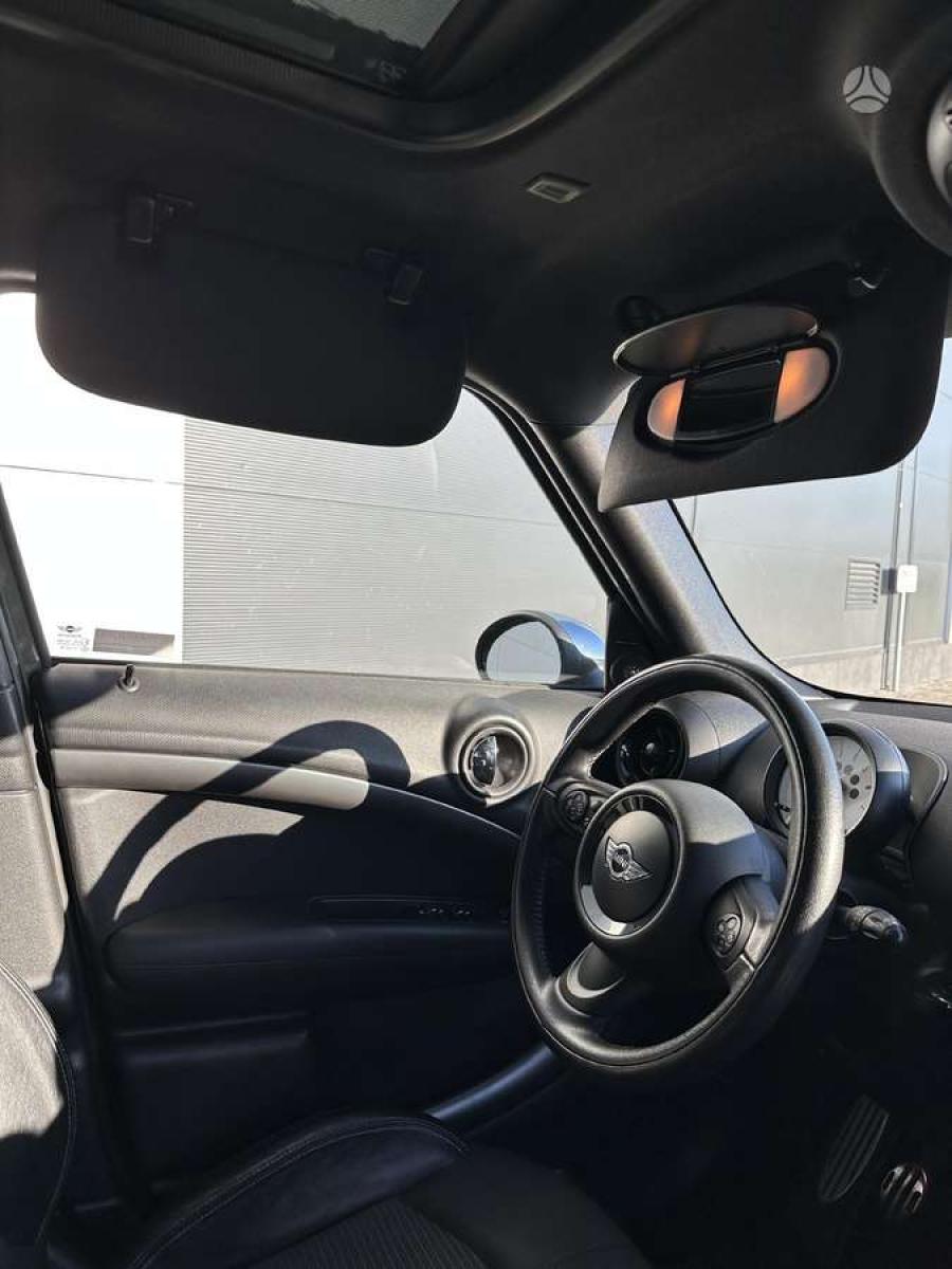 Brūns MINI Countryman 2014 Viļņa, ar dzinēja tilpumu 2.00 L un nobraukumu 263 tūkst. km par 6800 €, foto 17 vietnē AUTOMOTO.COM.LV