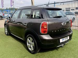 Brūns MINI Countryman 2014 Panevēža, ar dzinēja tilpumu 2.00 L un nobraukumu 91 tūkst. km par 8300 €, foto 10 vietnē AUTOMOTO.COM.LV