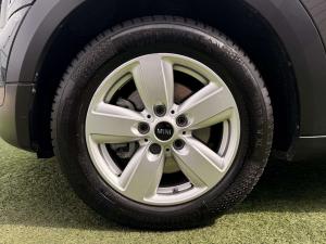 Brūns MINI Countryman 2014 Panevēža, ar dzinēja tilpumu 2.00 L un nobraukumu 91 tūkst. km par 8300 €, foto 12 vietnē AUTOMOTO.COM.LV