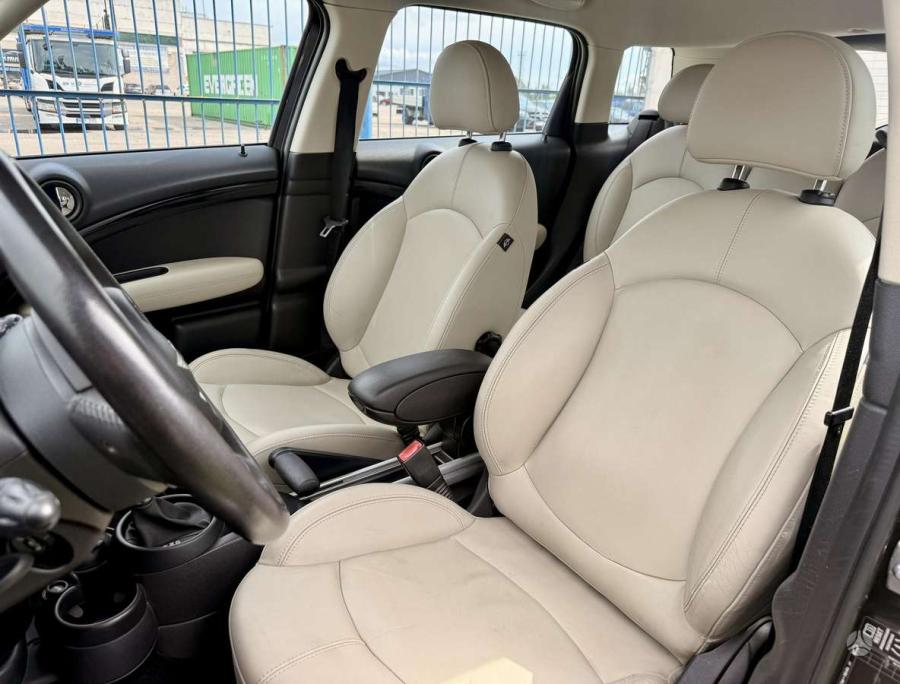 Brūns MINI Countryman 2014 Panevēža, ar dzinēja tilpumu 2.00 L un nobraukumu 91 tūkst. km par 8300 €, foto 14 vietnē AUTOMOTO.COM.LV