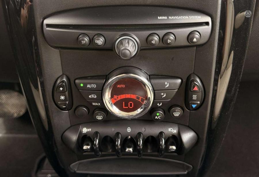 Brūns MINI Countryman 2014 Panevēža, ar dzinēja tilpumu 2.00 L un nobraukumu 91 tūkst. km par 8300 €, foto 23 vietnē AUTOMOTO.COM.LV