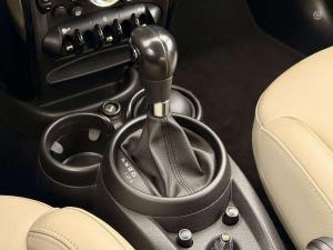 Brūns MINI Countryman 2014 Panevēža, ar dzinēja tilpumu 2.00 L un nobraukumu 91 tūkst. km par 8300 €, foto 24 vietnē AUTOMOTO.COM.LV
