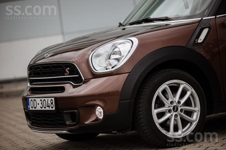 Brown MINI Countryman 2015 in Riga, with an engine capacity of 2.00 L and mileage of 264 thousand km for 6950 €, photo 24 on AUTOMOTO.COM.LV