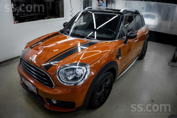 Brown MINI Countryman 2017 in Riga, with an engine capacity of 2.00 L and mileage of 184 thousand km for 17900 €, photo 1 on AUTOMOTO.COM.LV
