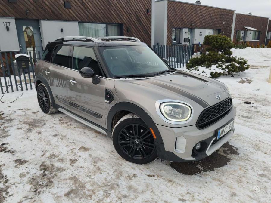 Brown MINI Countryman 2019 in Kaunas, with an engine capacity of 1.50 L and mileage of 82 thousand km for 14999 €, photo 1 on AUTOMOTO.COM.LV