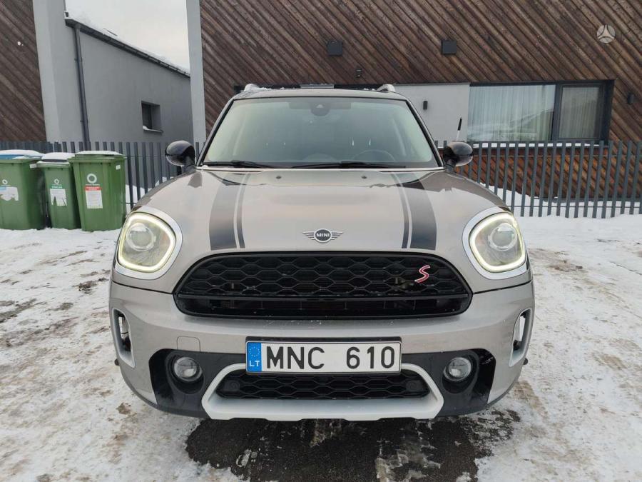 Brown MINI Countryman 2019 in Kaunas, with an engine capacity of 1.50 L and mileage of 82 thousand km for 14999 €, photo 2 on AUTOMOTO.COM.LV