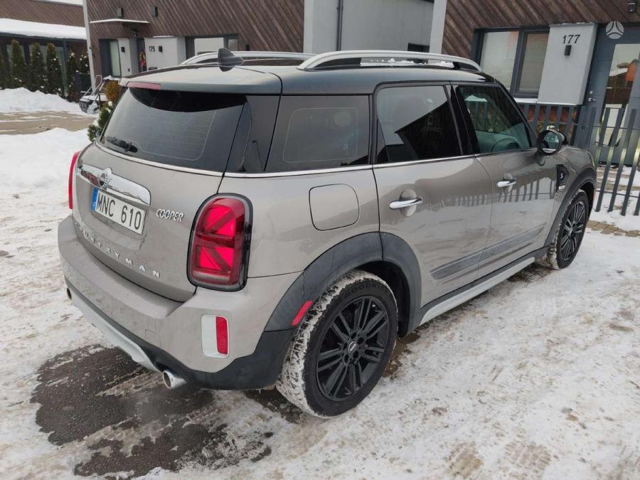 Brown MINI Countryman 2019 in Kaunas, with an engine capacity of 1.50 L and mileage of 82 thousand km for 14999 €, photo 8 on AUTOMOTO.COM.LV