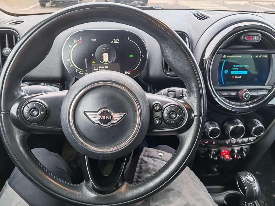 Brown MINI Countryman 2019 in Kaunas, with an engine capacity of 1.50 L and mileage of 82 thousand km for 14999 €, photo 15 on AUTOMOTO.COM.LV