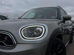 Brown MINI Countryman 2020 in Vilnius, with an engine capacity of 2.00 L and mileage of 84 thousand km for 19490 €, photo 7 on AUTOMOTO.COM.LV