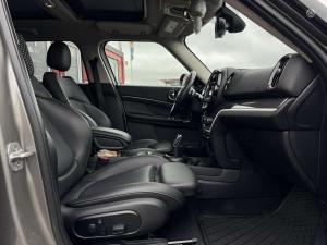 Brown MINI Countryman 2020 in Vilnius, with an engine capacity of 2.00 L and mileage of 84 thousand km for 19490 €, photo 22 on AUTOMOTO.COM.LV