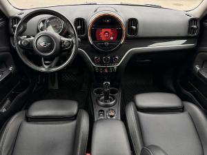 Brown MINI Countryman 2020 in Vilnius, with an engine capacity of 2.00 L and mileage of 84 thousand km for 19490 €, photo 24 on AUTOMOTO.COM.LV
