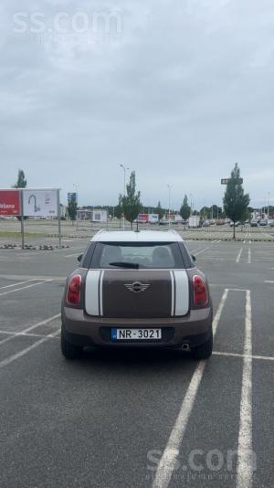 Brūns MINI Countryman 2010 Rīga, ar dzinēja tilpumu 1.60 L un nobraukumu 207 tūkst. km par 4200 €, foto 4 vietnē AUTOMOTO.COM.LV