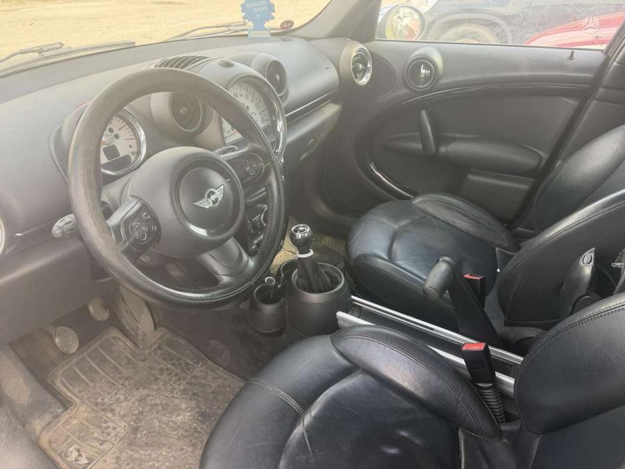 Brūns MINI Countryman 2011 Kauņa, ar dzinēja tilpumu 1.60 L un nobraukumu 181 tūkst. km par 2900 €, foto 8 vietnē AUTOMOTO.COM.LV
