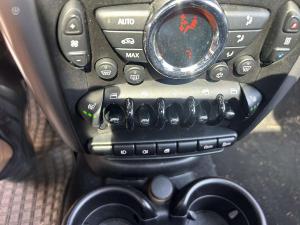 Brūns MINI Countryman 2011 Šauļi, ar dzinēja tilpumu 1.60 L un nobraukumu 233 tūkst. km par 3850 €, foto 18 vietnē AUTOMOTO.COM.LV