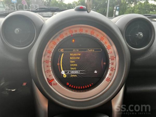 Brown MINI Countryman 2011 in Jelgava, with an engine capacity of 2.00 L and mileage of 227 thousand km for 4850 €, photo 9 on AUTOMOTO.COM.LV
