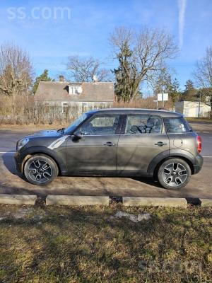 Brūns MINI Countryman 2012 Jūrmala, ar dzinēja tilpumu 1.60 L un nobraukumu 115 tūkst. km par 6800 €, foto 3 vietnē AUTOMOTO.COM.LV