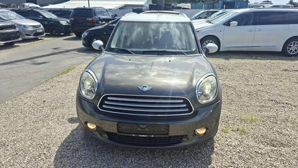 Brown MINI Countryman 2012 in Kaunas, with an engine capacity of 2.00 L and mileage of 183 thousand km for 5700 €, photo 6 on AUTOMOTO.COM.LV