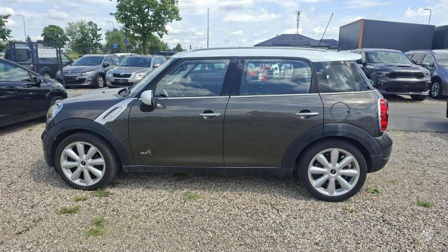Brūns MINI Countryman 2012 Kauņa, ar dzinēja tilpumu 2.00 L un nobraukumu 183 tūkst. km par 5700 €, foto 12 vietnē AUTOMOTO.COM.LV