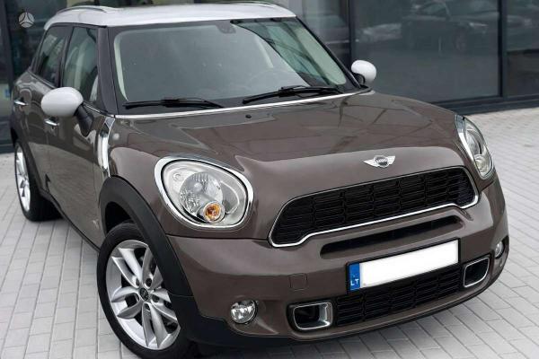Brown MINI Countryman 2012 in Klaipeda, with an engine capacity of 1.60 L and mileage of 139 thousand km for 6550 €, photo 1 on AUTOMOTO.COM.LV