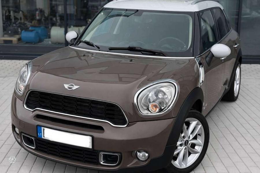 Brown MINI Countryman 2012 in Klaipeda, with an engine capacity of 1.60 L and mileage of 139 thousand km for 6550 €, photo 5 on AUTOMOTO.COM.LV