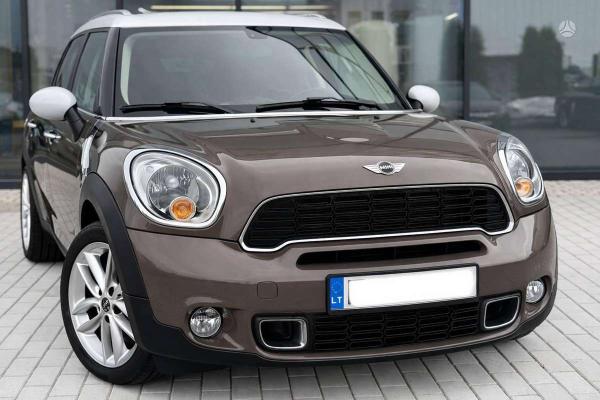 Brown MINI Countryman 2012 in Klaipeda, with an engine capacity of 1.60 L and mileage of 139 thousand km for 6550 €, photo 5 on AUTOMOTO.COM.LV