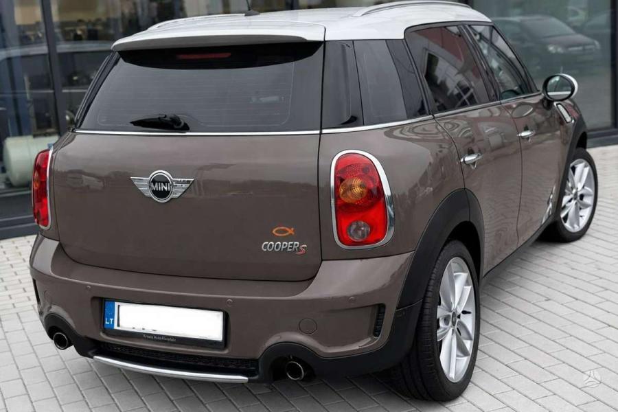 Brown MINI Countryman 2012 in Klaipeda, with an engine capacity of 1.60 L and mileage of 139 thousand km for 6550 €, photo 7 on AUTOMOTO.COM.LV