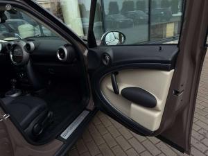 Brown MINI Countryman 2012 in Klaipeda, with an engine capacity of 1.60 L and mileage of 139 thousand km for 6550 €, photo 23 on AUTOMOTO.COM.LV