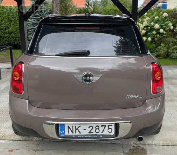Brown MINI Countryman 2012 in Riga, with an engine capacity of 2.00 L and mileage of 199 thousand km for 7500 €, photo 11 on AUTOMOTO.COM.LV