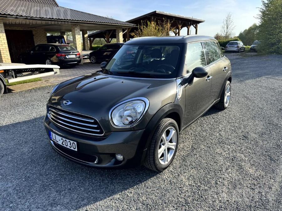 Brown MINI Countryman 2013 in Saldus, with an engine capacity of 1.60 L and mileage of 278 thousand km for 8200 €, photo 1 on AUTOMOTO.COM.LV