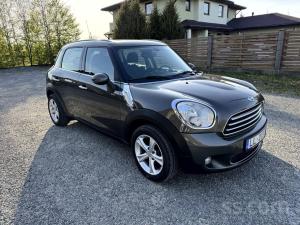 Brown MINI Countryman 2013 in Saldus, with an engine capacity of 1.60 L and mileage of 278 thousand km for 8200 €, photo 3 on AUTOMOTO.COM.LV