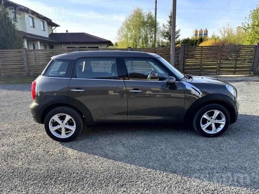 Brown MINI Countryman 2013 in Saldus, with an engine capacity of 1.60 L and mileage of 278 thousand km for 8200 €, photo 4 on AUTOMOTO.COM.LV