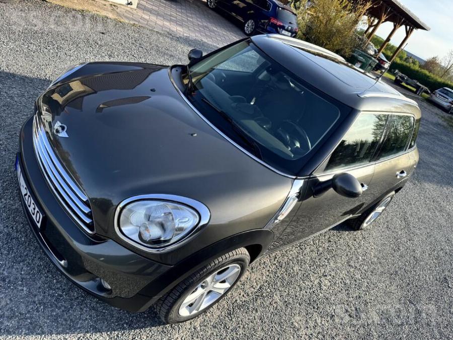 Brown MINI Countryman 2013 in Saldus, with an engine capacity of 1.60 L and mileage of 278 thousand km for 8200 €, photo 9 on AUTOMOTO.COM.LV