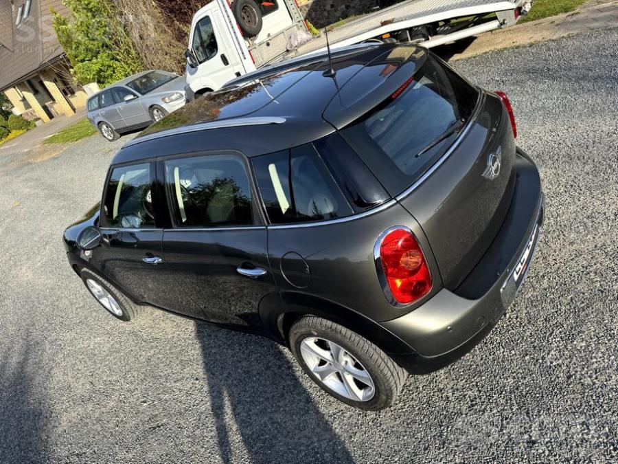 Brown MINI Countryman 2013 in Saldus, with an engine capacity of 1.60 L and mileage of 278 thousand km for 8200 €, photo 12 on AUTOMOTO.COM.LV