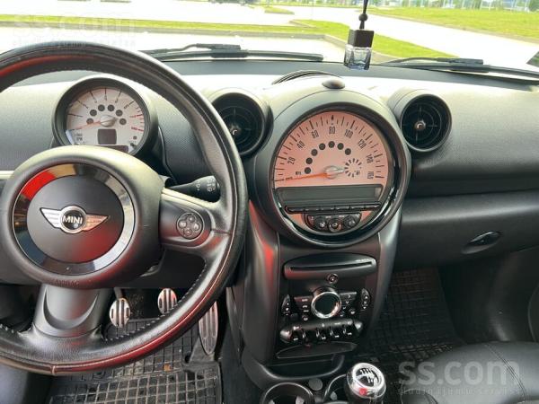Brūns MINI Countryman 2013 Rīga, ar dzinēja tilpumu 1.60 L un nobraukumu 236 tūkst. km par 6500 €, foto 9 vietnē AUTOMOTO.COM.LV
