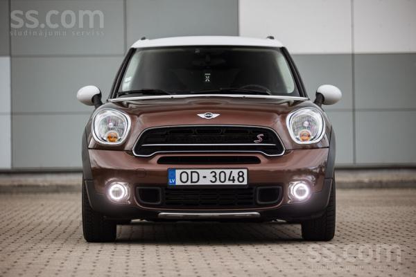 Brown MINI Countryman 2015 in Riga, with an engine capacity of 2.00 L and mileage of 0 thousand km for 6950 €, photo 2 on AUTOMOTO.COM.LV