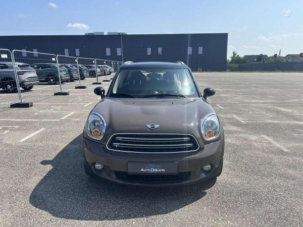 Brown MINI Countryman 2015 in Vilnius, with an engine capacity of 2.00 L and mileage of 156 thousand km for 9300 €, photo 2 on AUTOMOTO.COM.LV