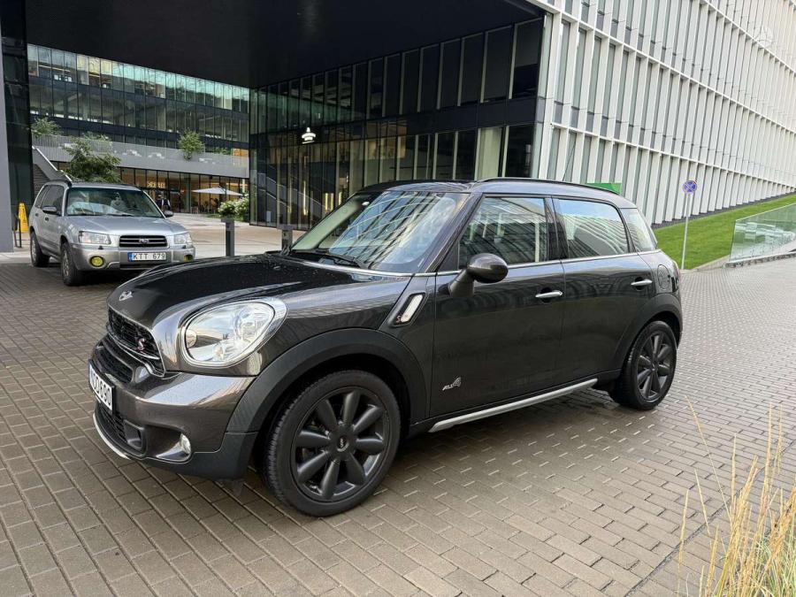 Brown MINI Countryman 2015 in Vilnius, with an engine capacity of 2.00 L and mileage of 182 thousand km for 7100 €, photo 7 on AUTOMOTO.COM.LV