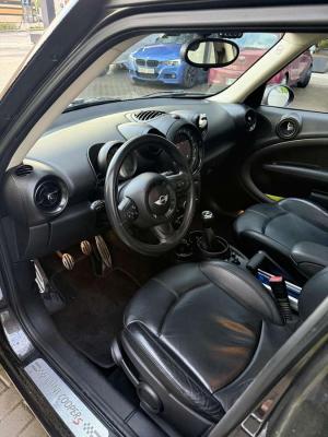 Brown MINI Countryman 2015 in Vilnius, with an engine capacity of 2.00 L and mileage of 182 thousand km for 7100 €, photo 8 on AUTOMOTO.COM.LV