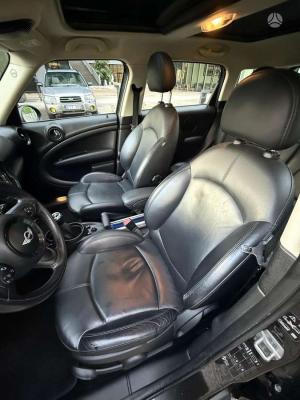 Brown MINI Countryman 2015 in Vilnius, with an engine capacity of 2.00 L and mileage of 182 thousand km for 7100 €, photo 9 on AUTOMOTO.COM.LV