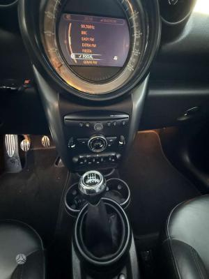 Brown MINI Countryman 2015 in Vilnius, with an engine capacity of 2.00 L and mileage of 182 thousand km for 7100 €, photo 16 on AUTOMOTO.COM.LV