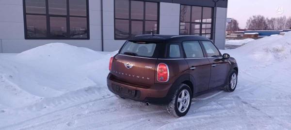 Brown MINI Countryman 2014 in Panevezys, with an engine capacity of 1.60 L and mileage of 80 thousand km for 5750 €, photo 5 on AUTOMOTO.COM.LV