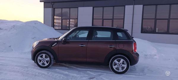Brown MINI Countryman 2014 in Panevezys, with an engine capacity of 1.60 L and mileage of 80 thousand km for 5750 €, photo 7 on AUTOMOTO.COM.LV