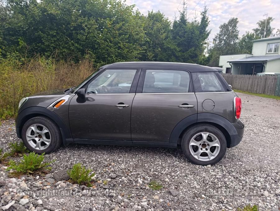 Brown MINI Countryman 2011 in Tallinn, with an engine capacity of 1.60 L and mileage of 251 thousand km for 4490 €, photo 22 on AUTOMOTO.COM.LV