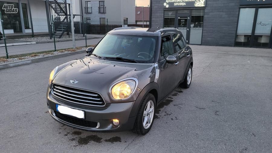 MINI Countryman 2011 in Kaunas, with an engine capacity of 1.60 L and mileage of 284 thousand km for 4777 €, photo 1 on AUTOMOTO.COM.LV